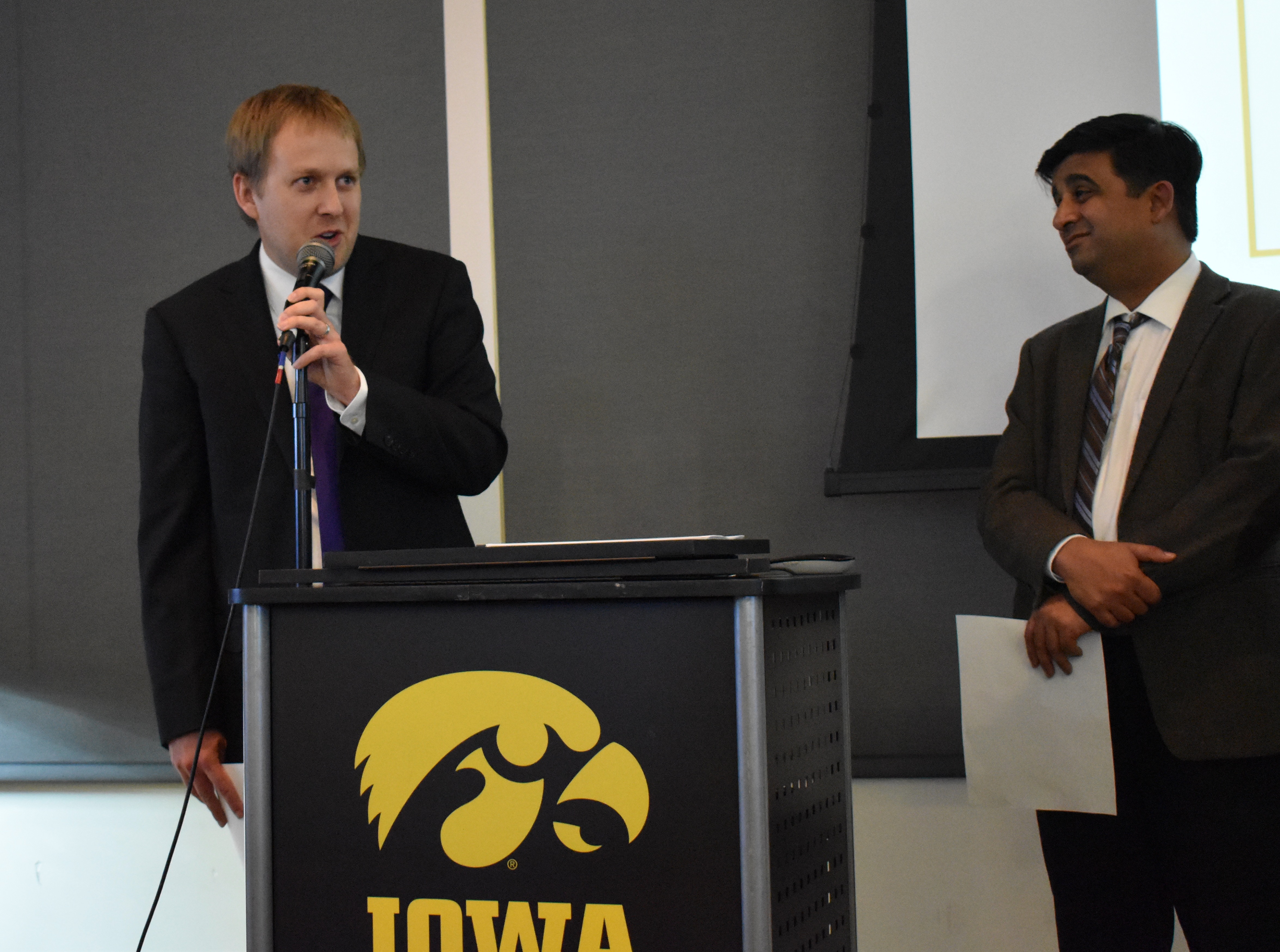 DSC_0628 – Making the Rounds