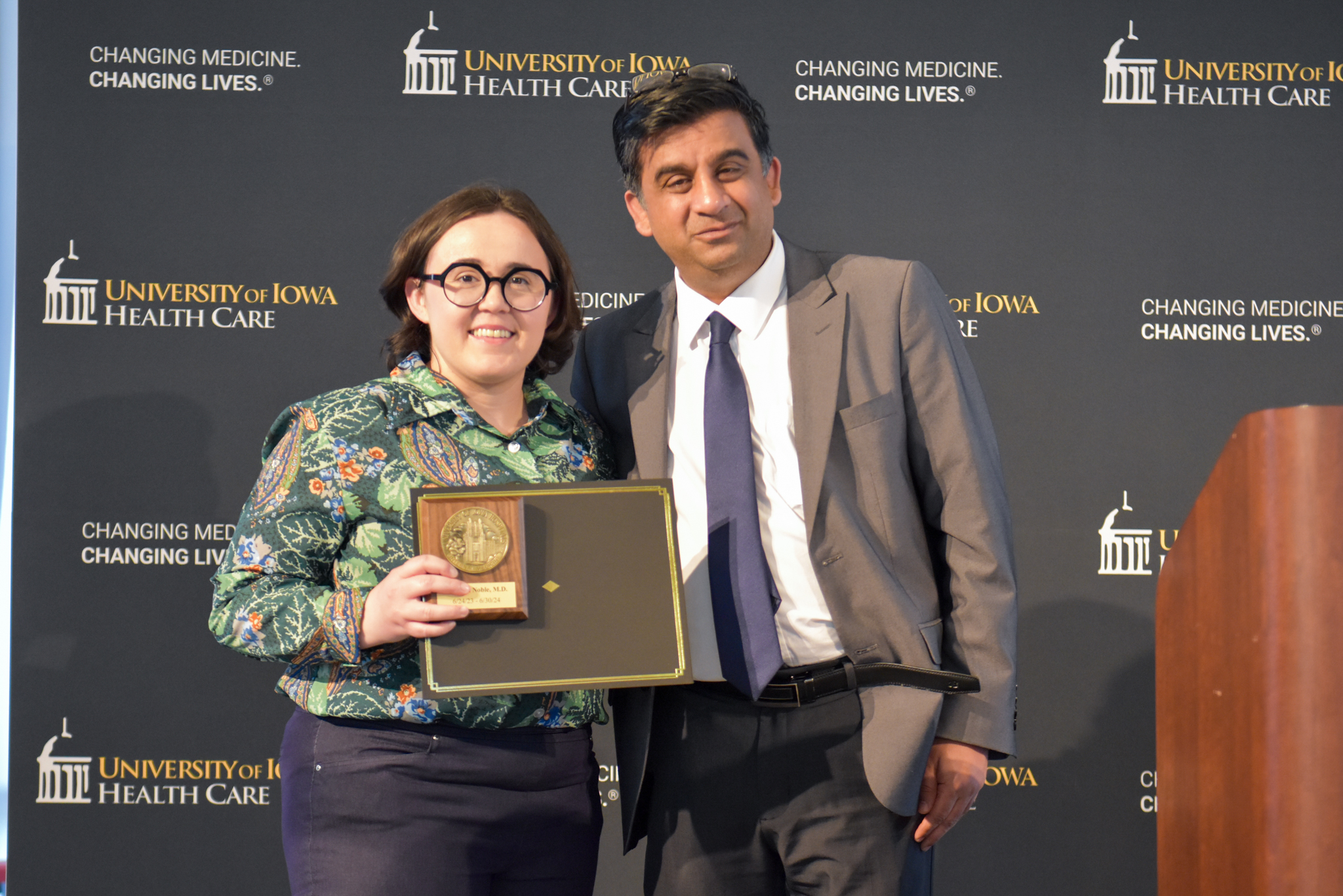 2024_Residency Graduation_Pick-055 – Making the Rounds