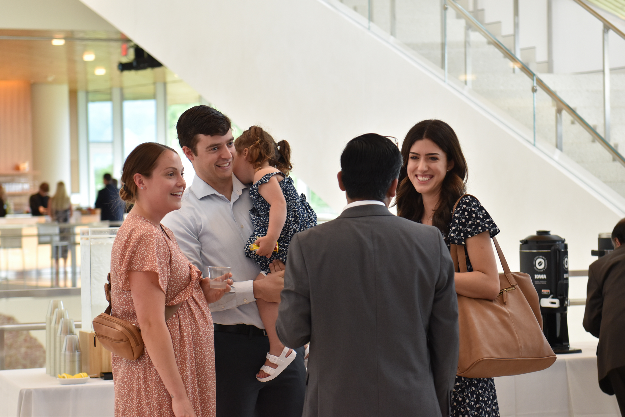 2024_Residency Graduation_Pick-09 – Making the Rounds