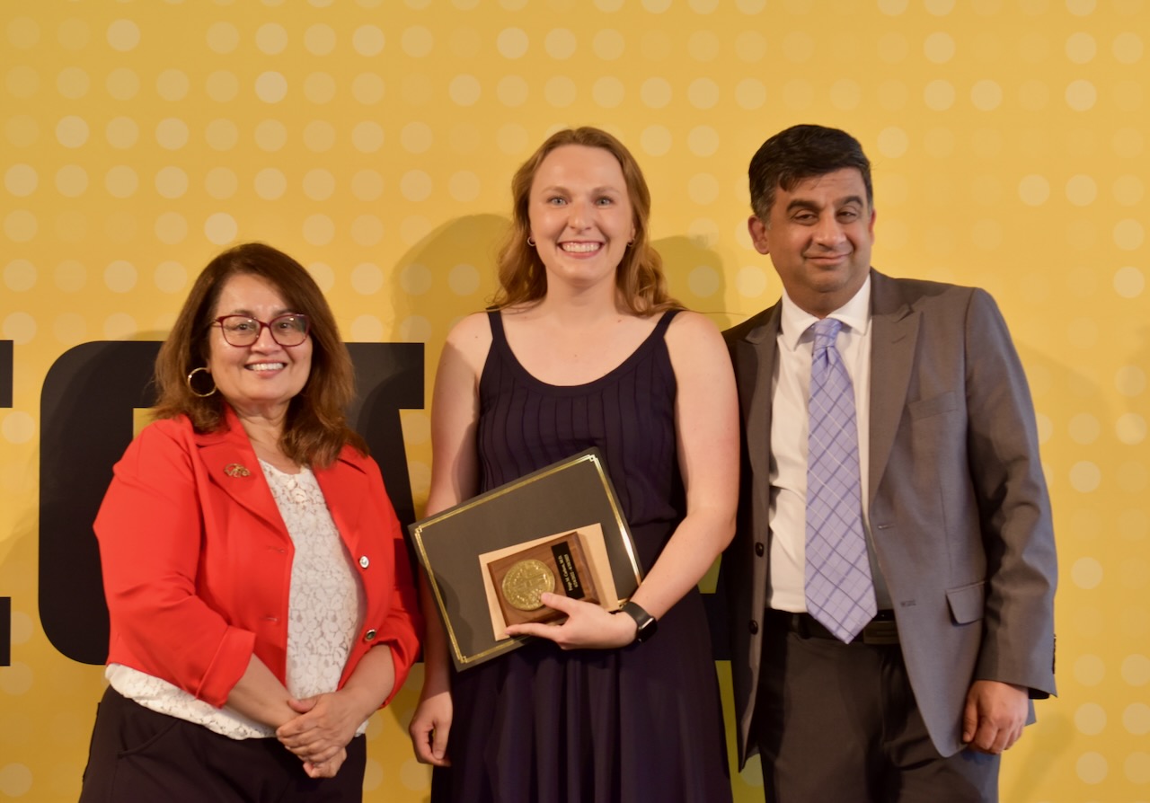 DSC_0767 – Making the Rounds