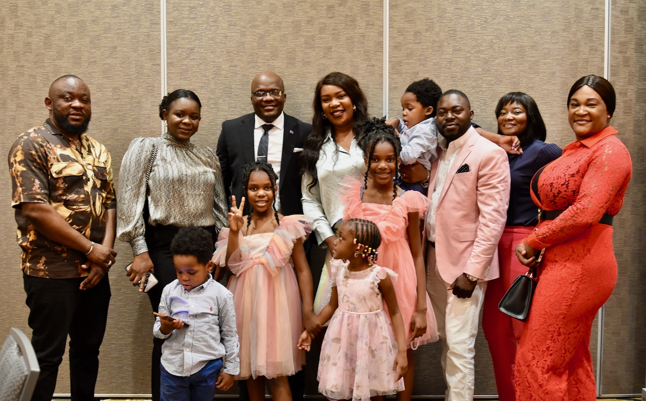 DSC_0810 – Making the Rounds